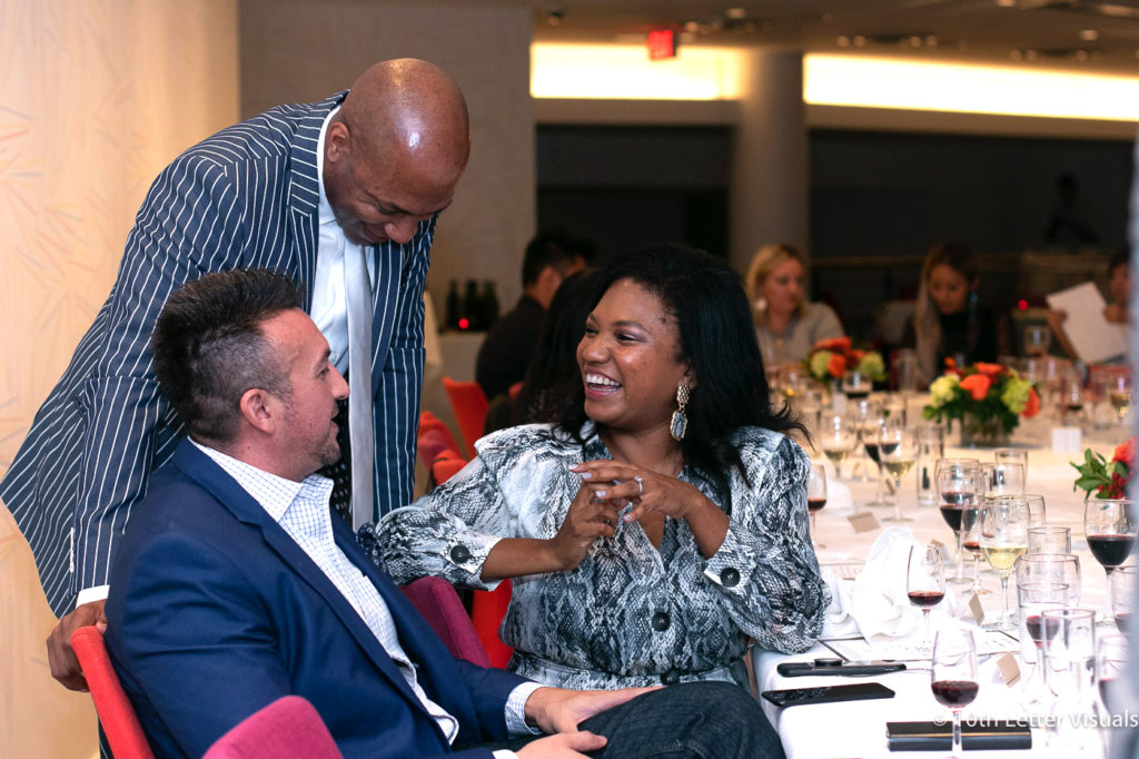 How to host a great dinner party at a restaurant - The DCFashion Fool